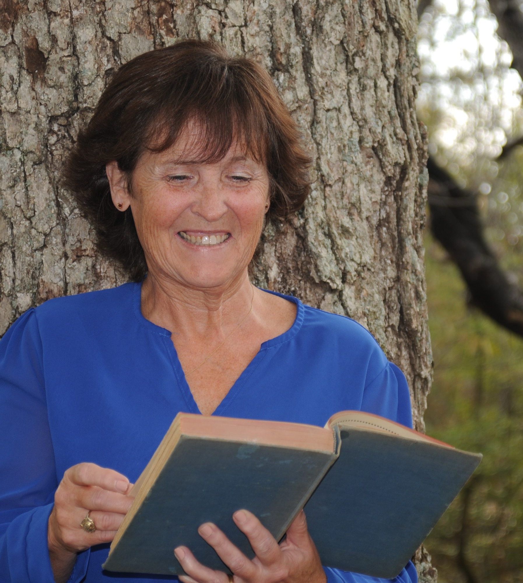 A Poem by Brenda Galloway Conway – The Paddock Review